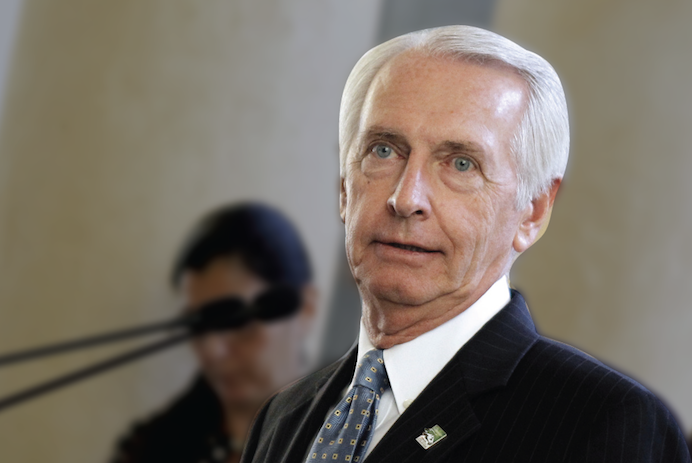Kentucky Governor: Obamacare Is A ‘Historic Change’ That’s Desperately ...