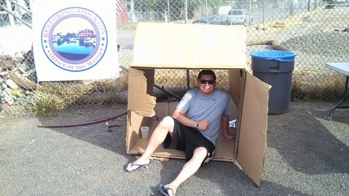 Mayor Sleeps Outside In A Cardboard Box To Learn About Homelessness ...