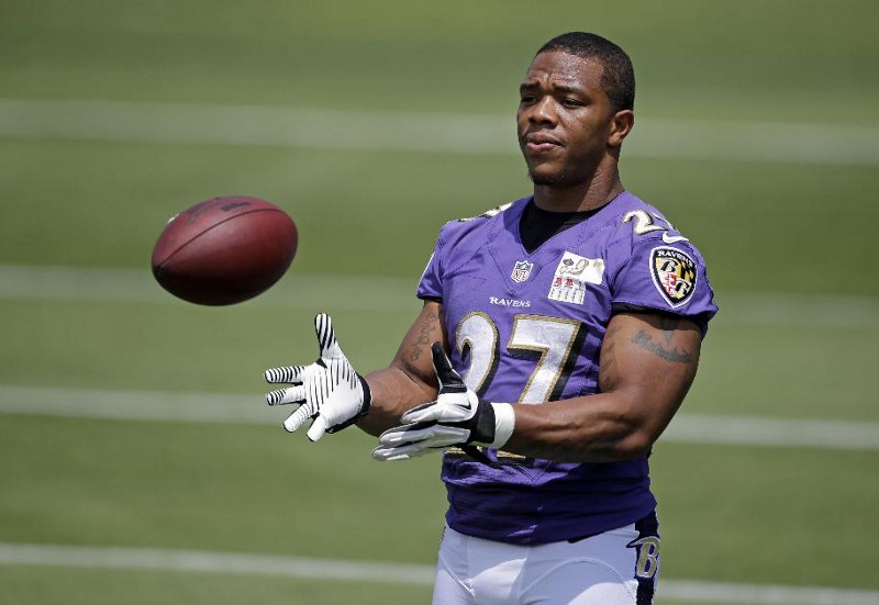 Brutally Honest Sportscaster Delivers Powerful Commentary On Ray Rice ...