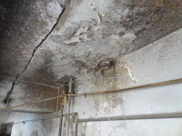 Inside The Overcrowded, Crumbling Afghan Prison The U.S. Just Spent $20 ...