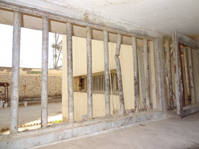Inside The Overcrowded, Crumbling Afghan Prison The U.S. Just Spent $20 ...