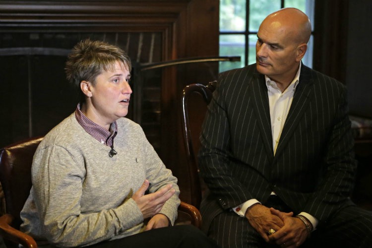 Lesbian Couple Sues Sperm Bank For Providing Wrong Donor’s Sperm ...