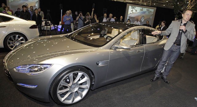 Elon Musk Is Right Hydrogen Is An Incredibly Dumb Car Fuel ThinkProgress elon-musk-is-right-hydrogen-is-an-incredibly-dumb-car-fuel-thinkprogress