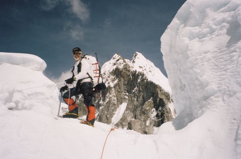 Mount Everest Is Covered In Human Poop. This Plan Could Turn It Into ...