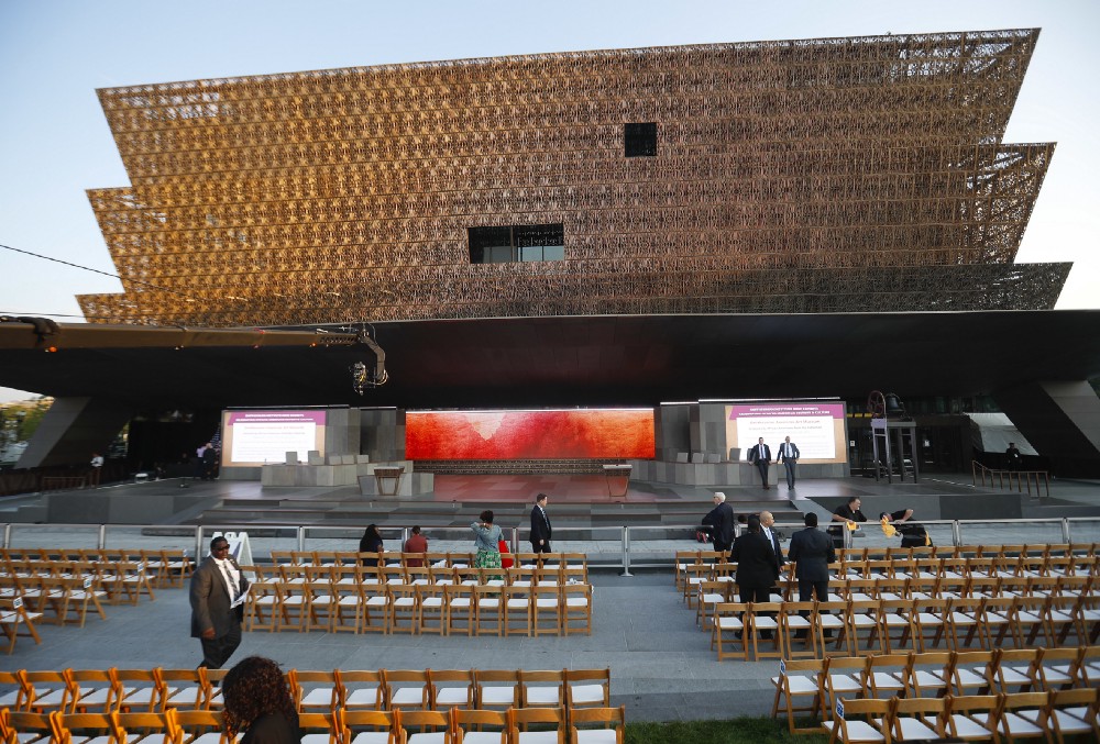 The Peace Ball, the progressive alternative to the Trump inauguration ...