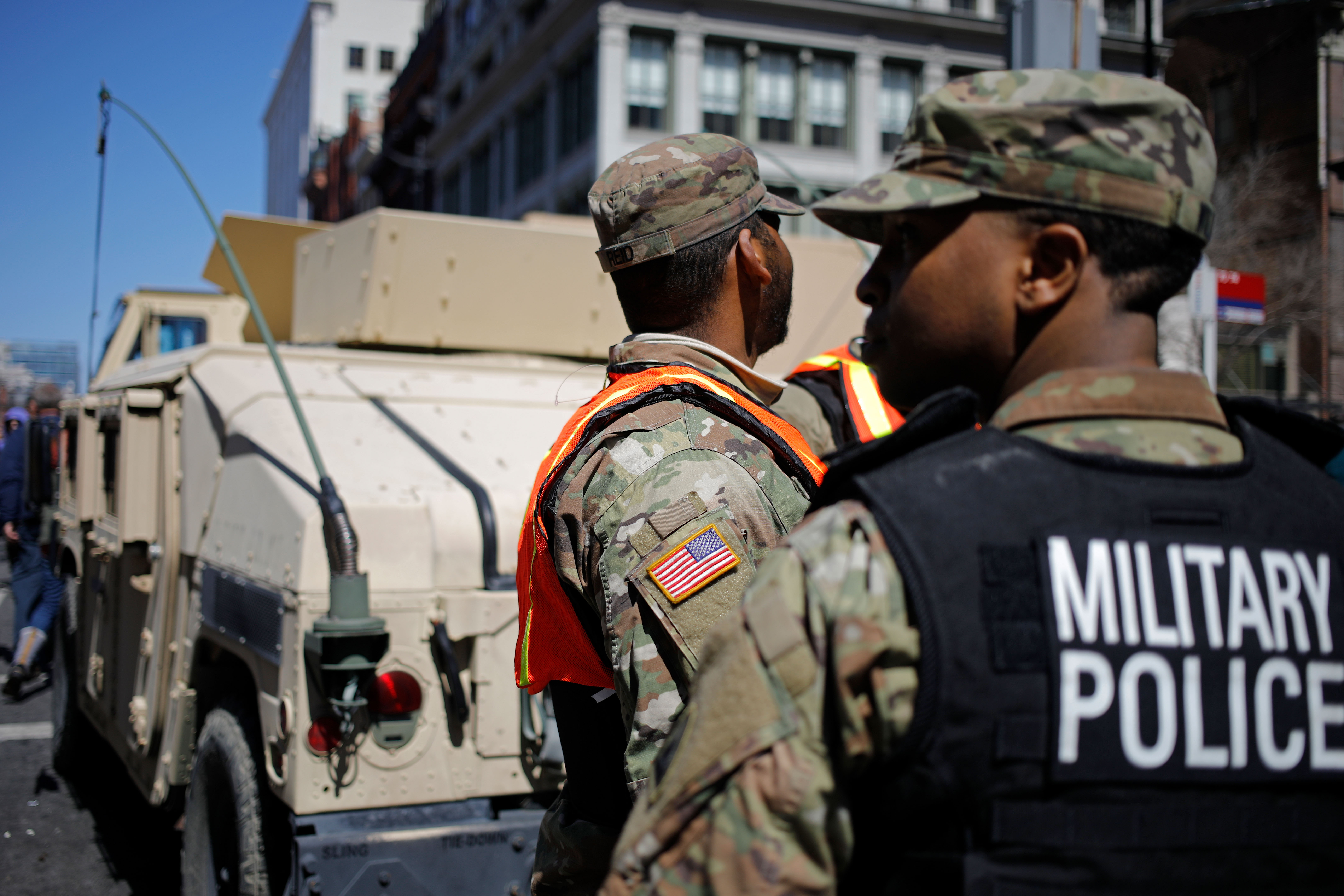 One military reporting error means tens of thousands could buy guns ...