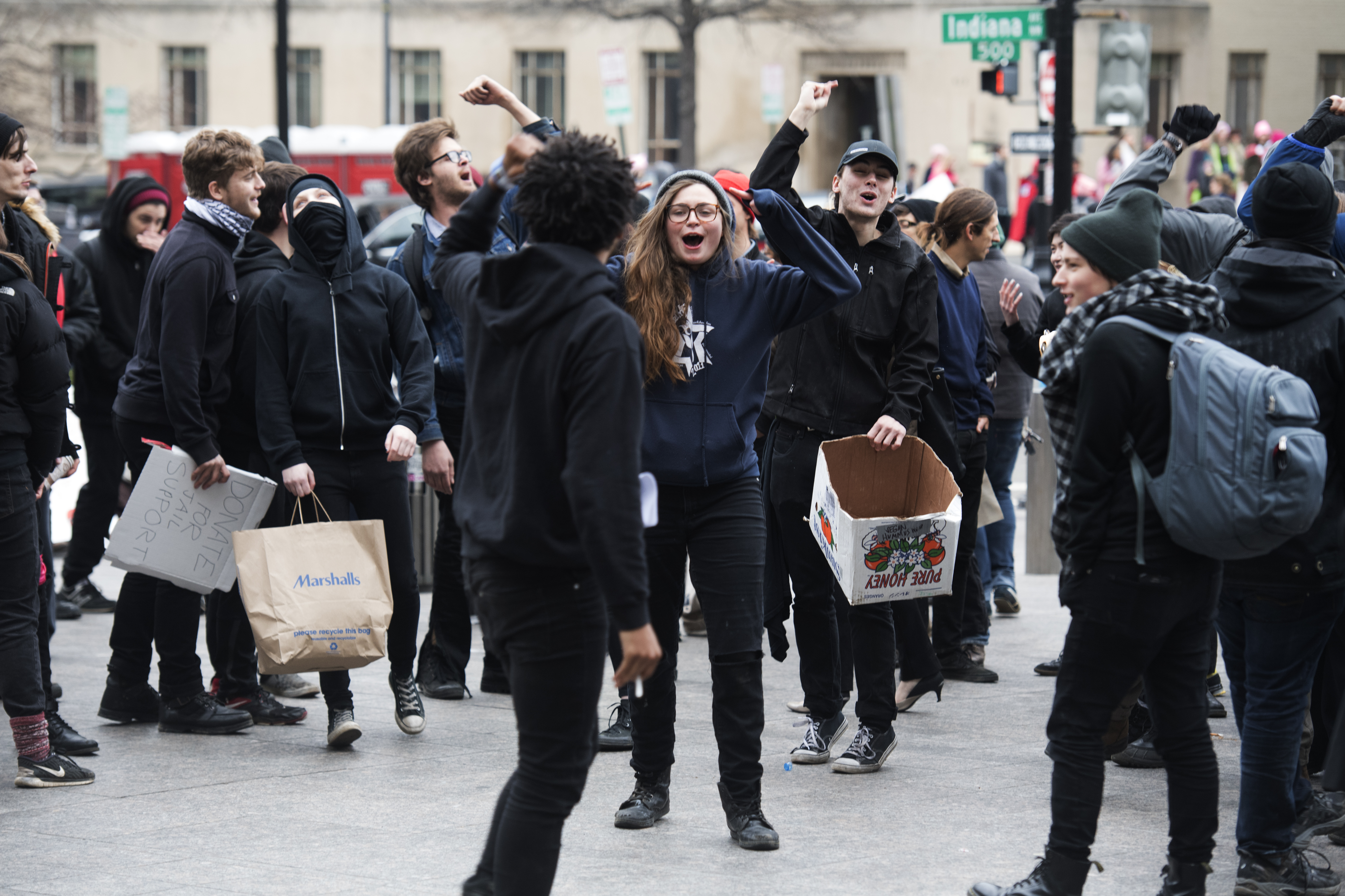 Feds give up on another 8 cases in #J20 Inauguration Day protest ...
