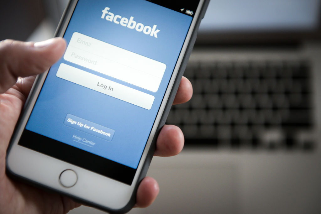 Lawmakers lash out at Zuckerberg after report Facebook is accused of ...