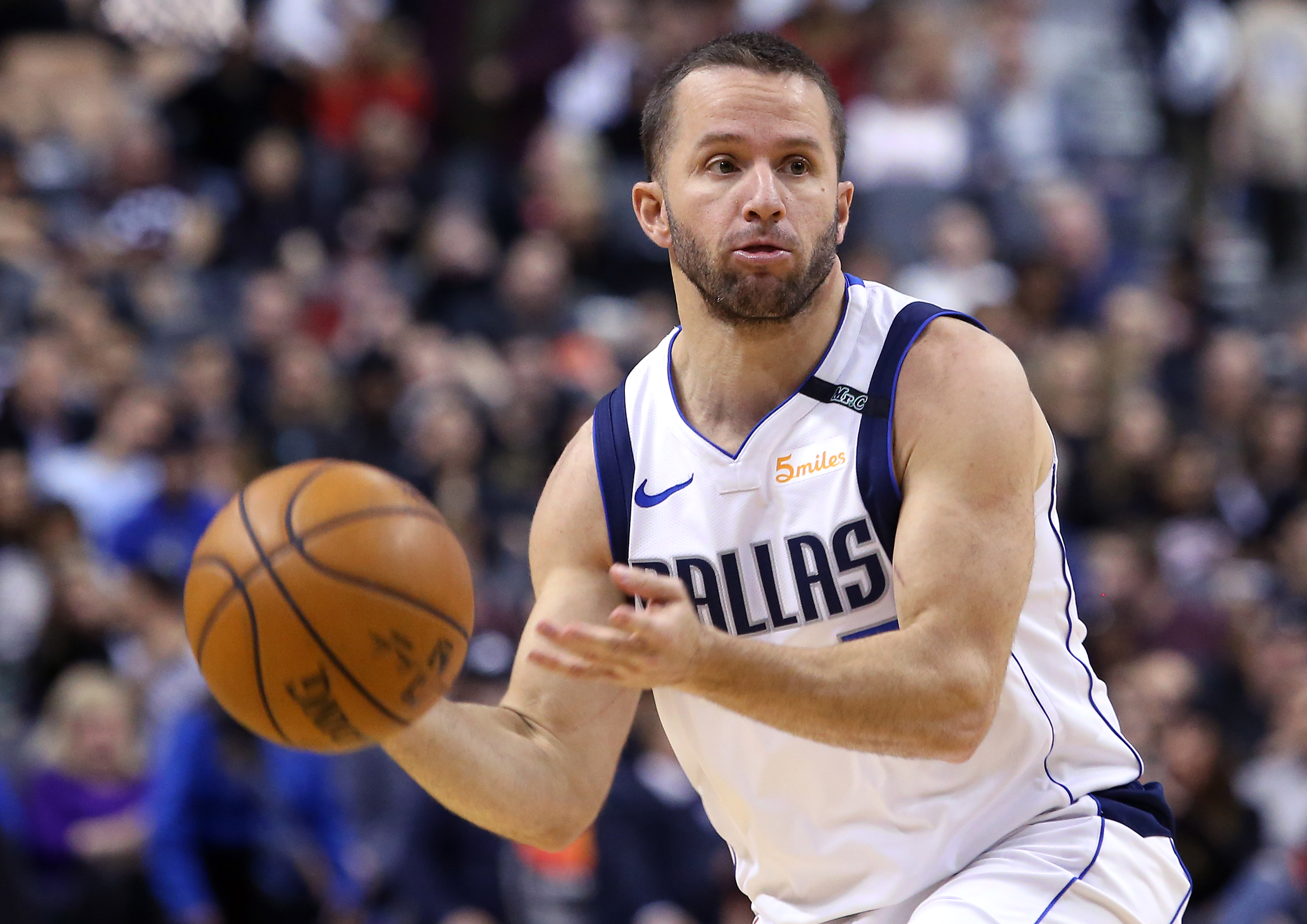 Dallas Mavericks’ J.J. Barea receives humanitarian award for relief ...