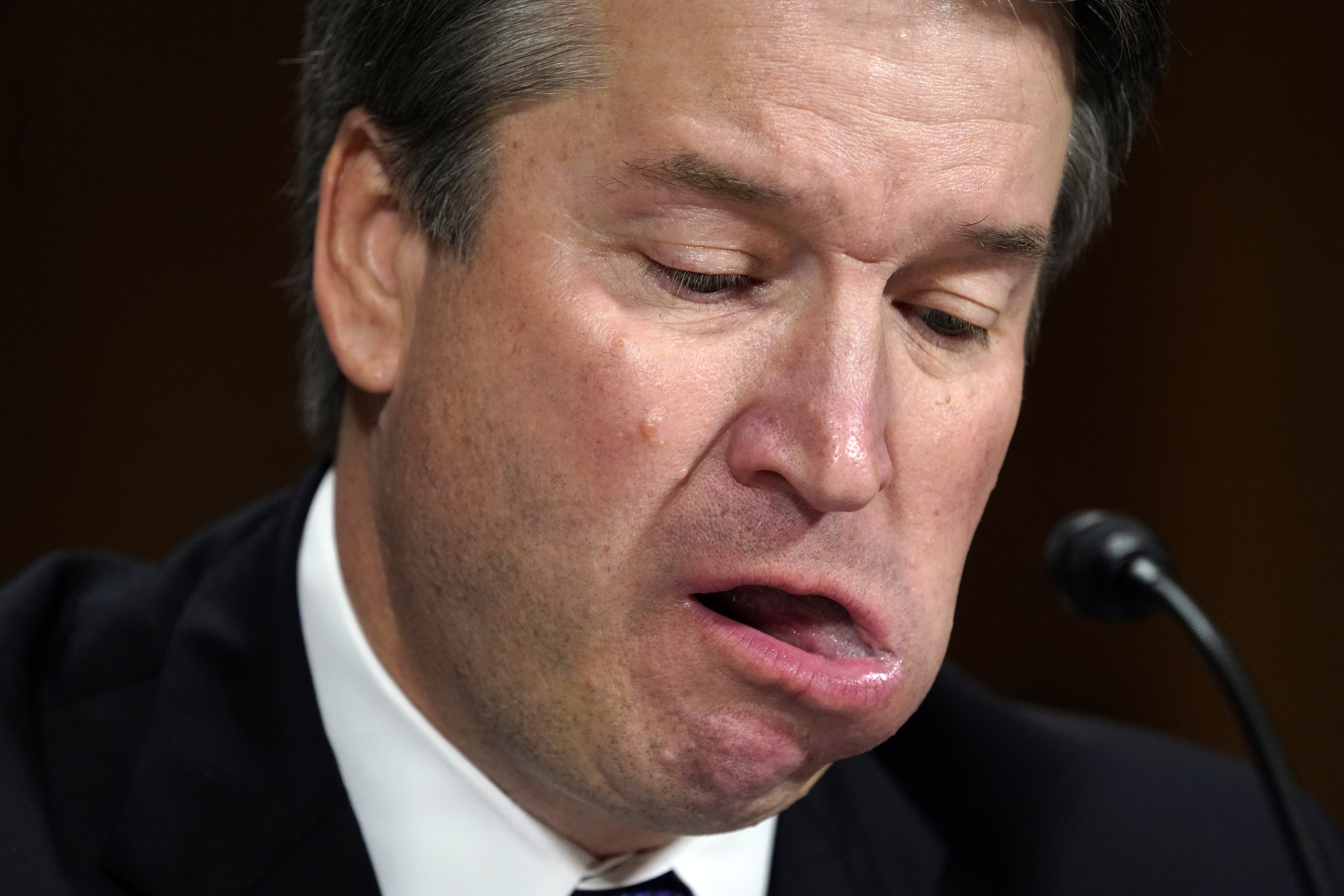 Text messages suggest Kavanaugh didn’t tell the truth about 1997 photo ...