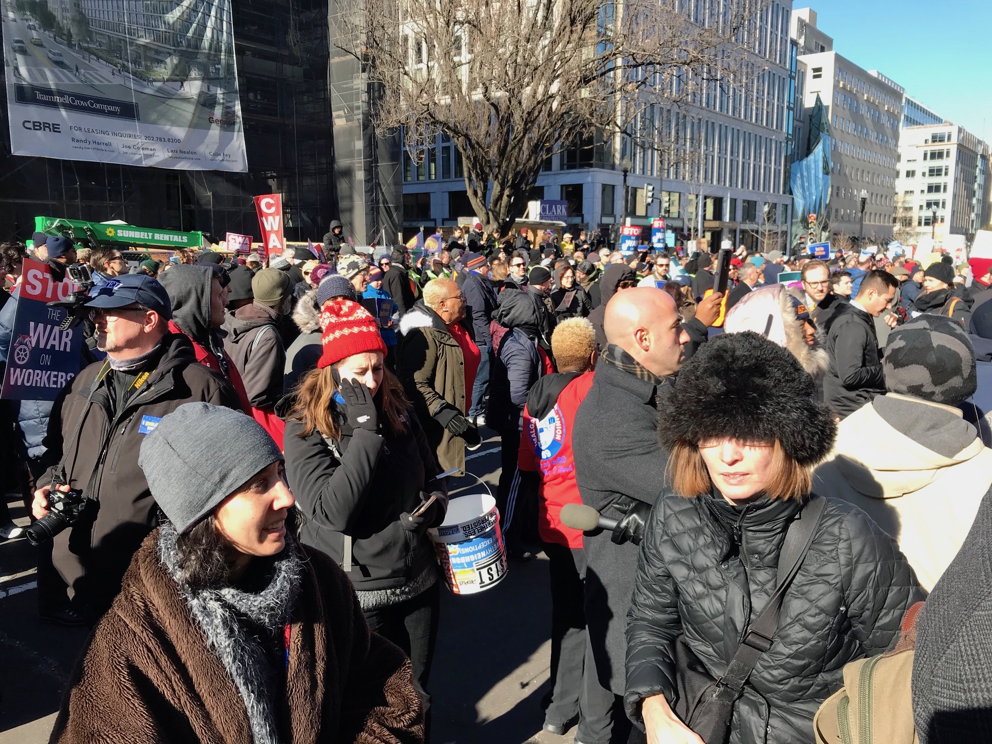 Federal workers protest government shutdown in D.C. – ThinkProgress